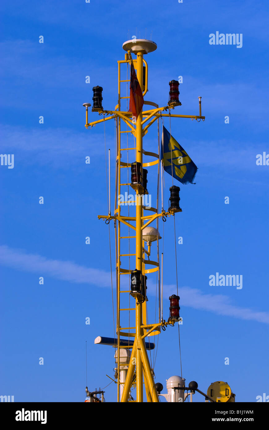 Radio aerials on boat hi-res stock photography and images - Alamy