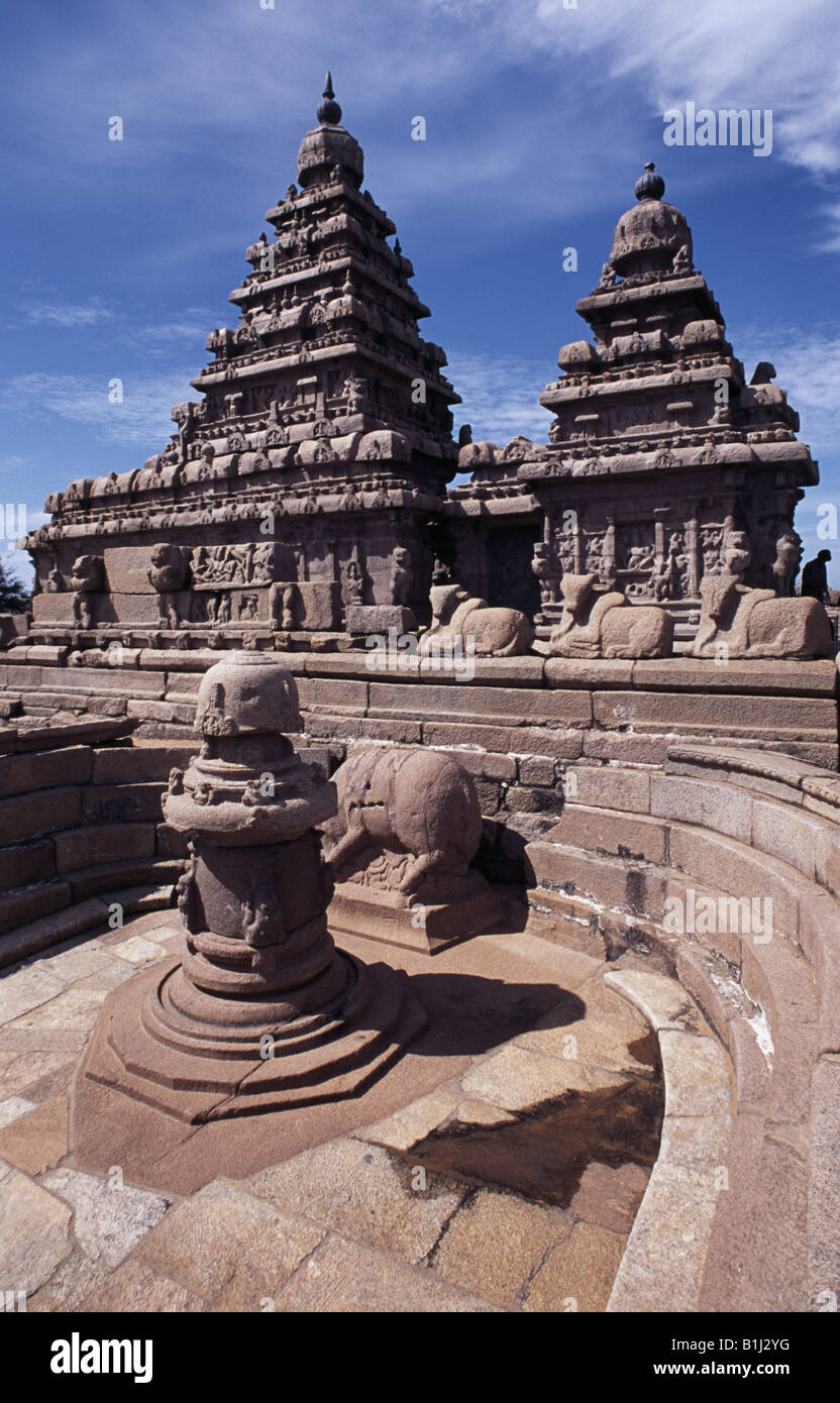 Ruins of a temple, Shore Temple, Mahabalipuram, Tamil Nadu, India Stock ...