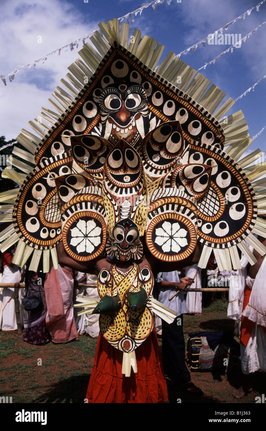 Person performing Patayani dance, Kerala, India Stock Photo - Alamy