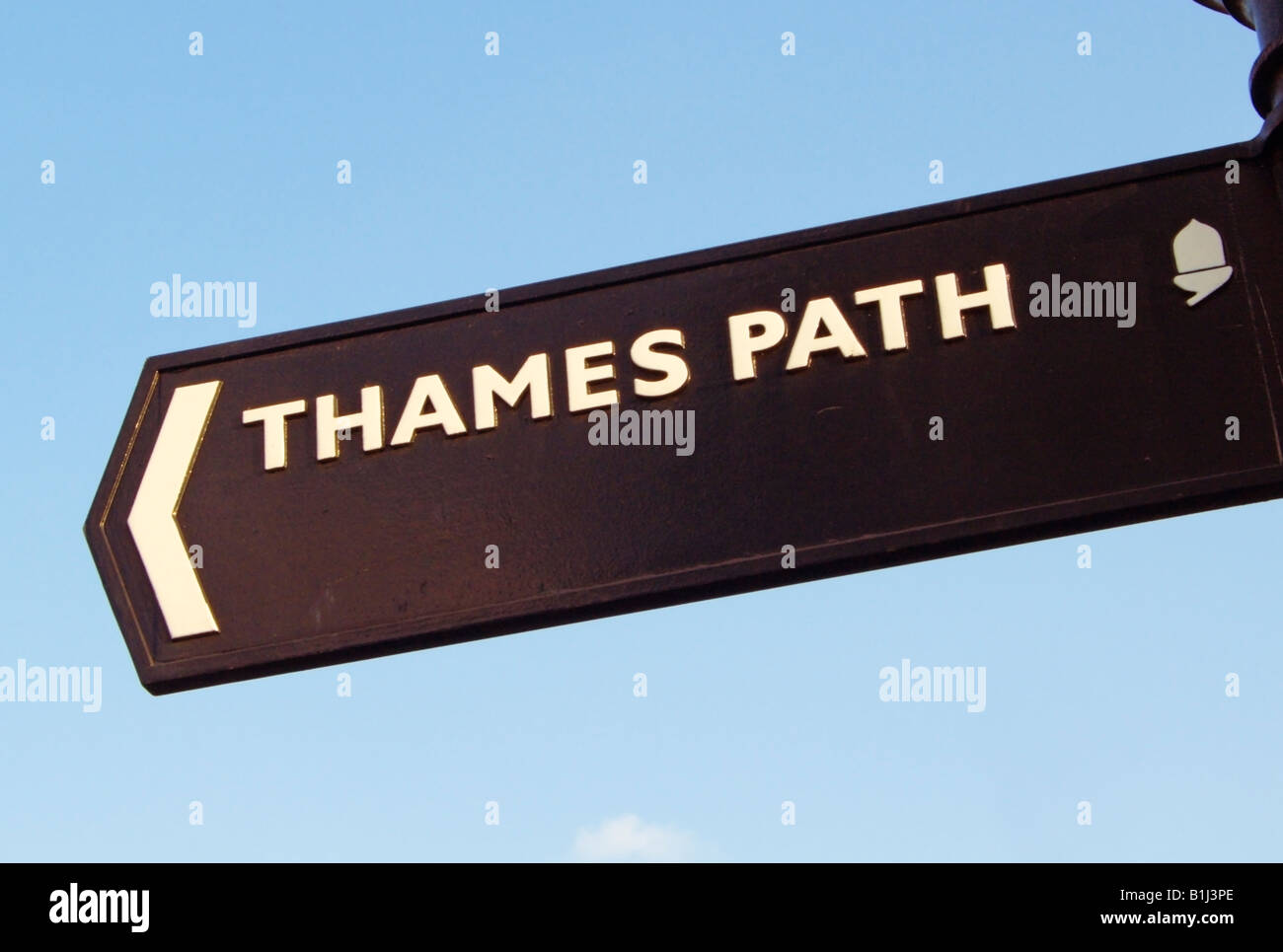 Thames Path Sign Bermondsey River Walk River Thames London England ...