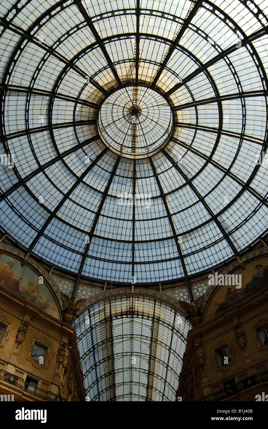 Low angle view of the ceiling of a shopping mall, Galleria Vittorio ...