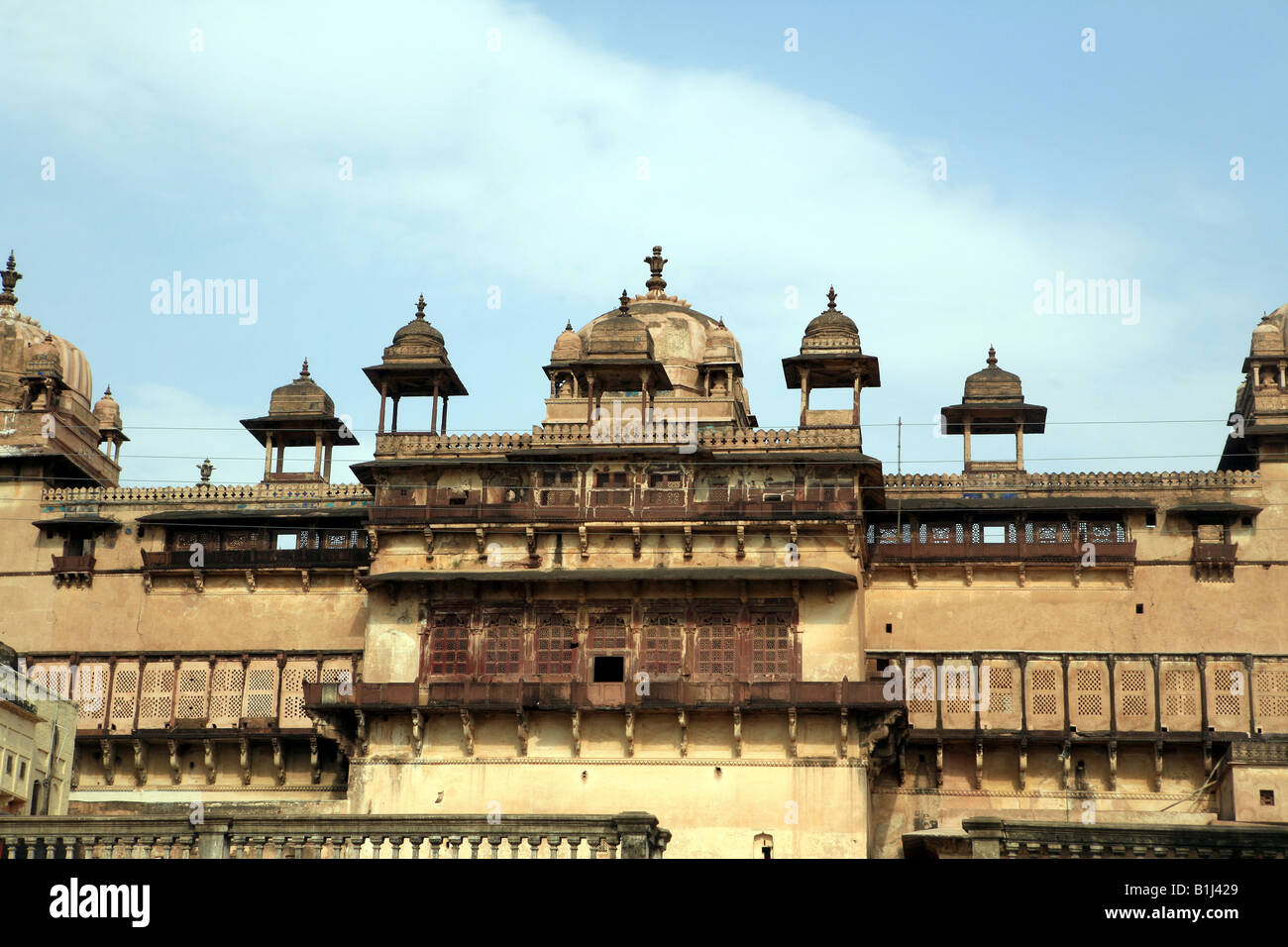 Raj mahal orchha palace hi-res stock photography and images - Alamy