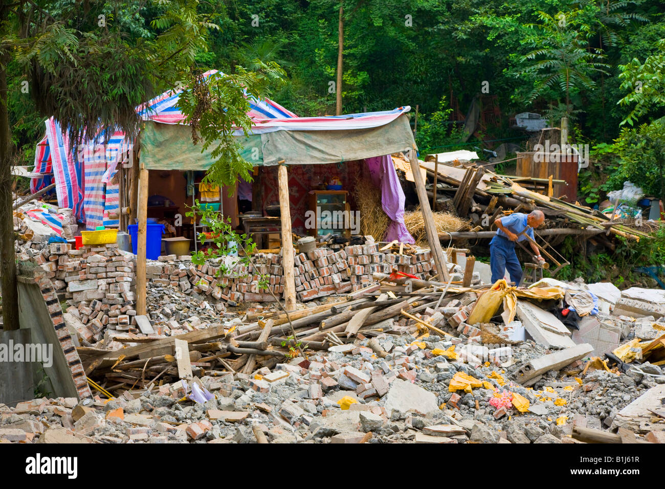 China earthquake 2008 hi-res stock photography and images - Alamy