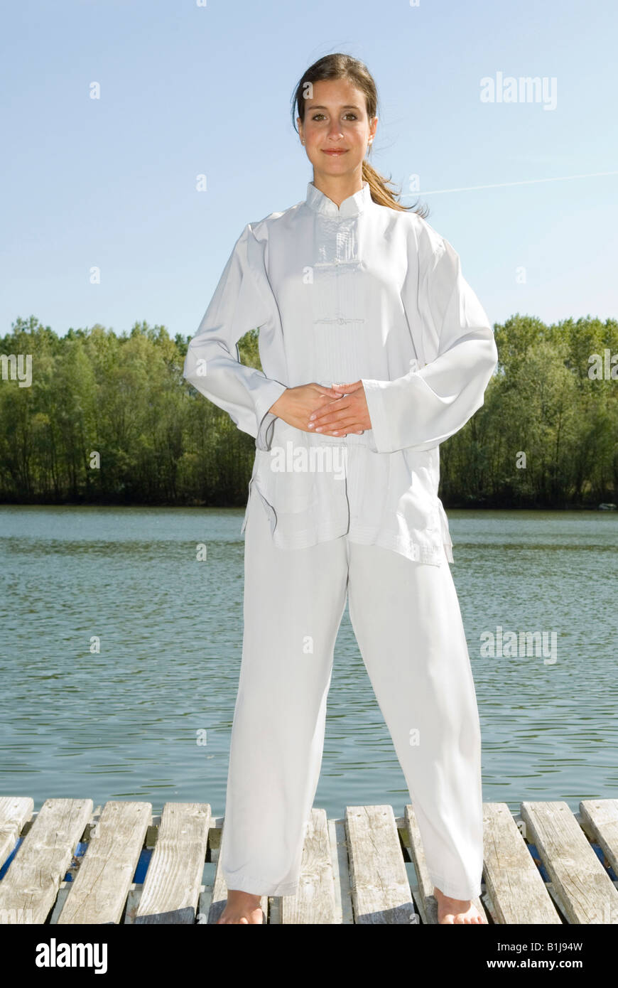 Sidestep hi-res stock photography and images - Alamy