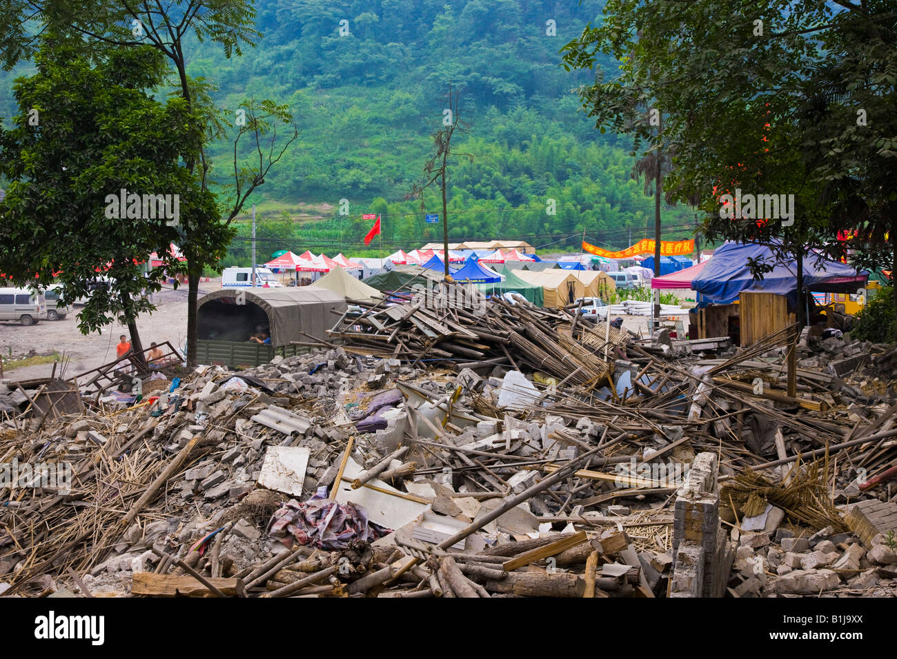 Sichuan earthquake hi-res stock photography and images - Alamy