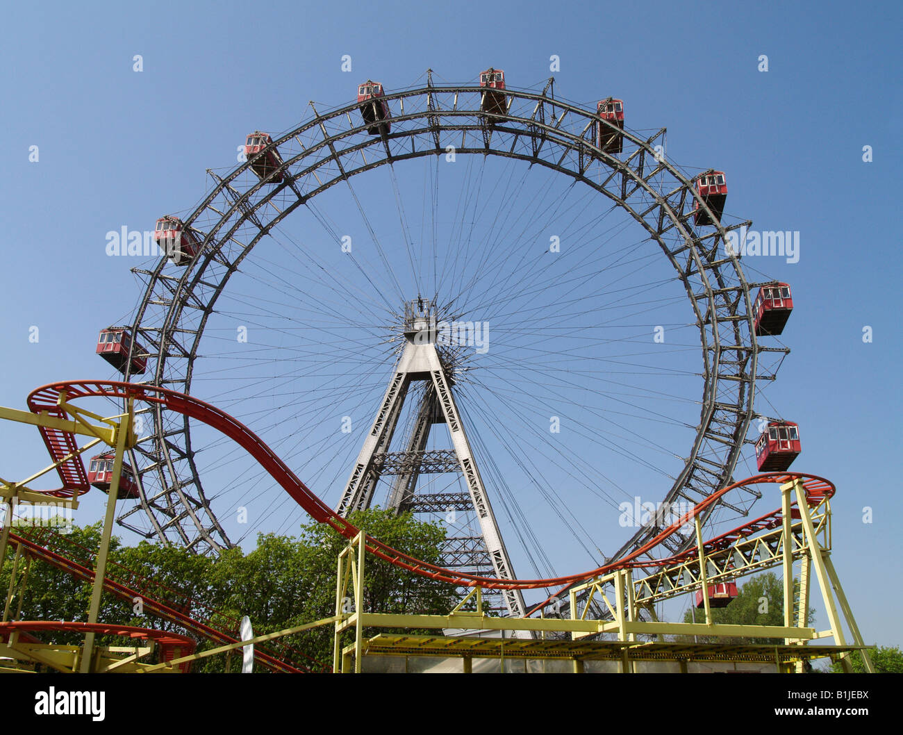 Giant ferry wheel adrenaline amusement hi-res stock photography and ...