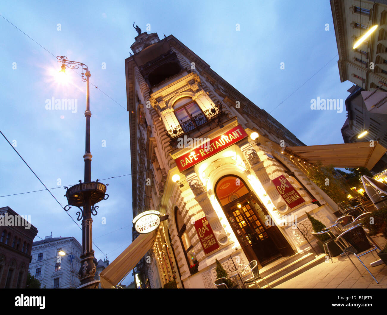 Vienna, Cafe Weimar, exterior view in the evening, Austria Stock Photo ...