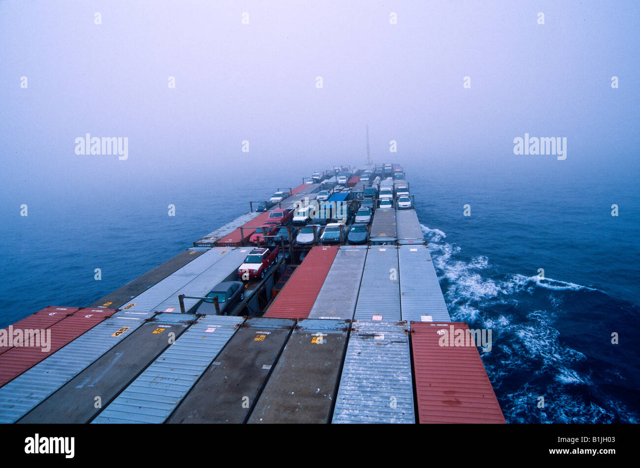 Pacific Ocean, Container Vessel, Horizon Anchorage, delivers between ...