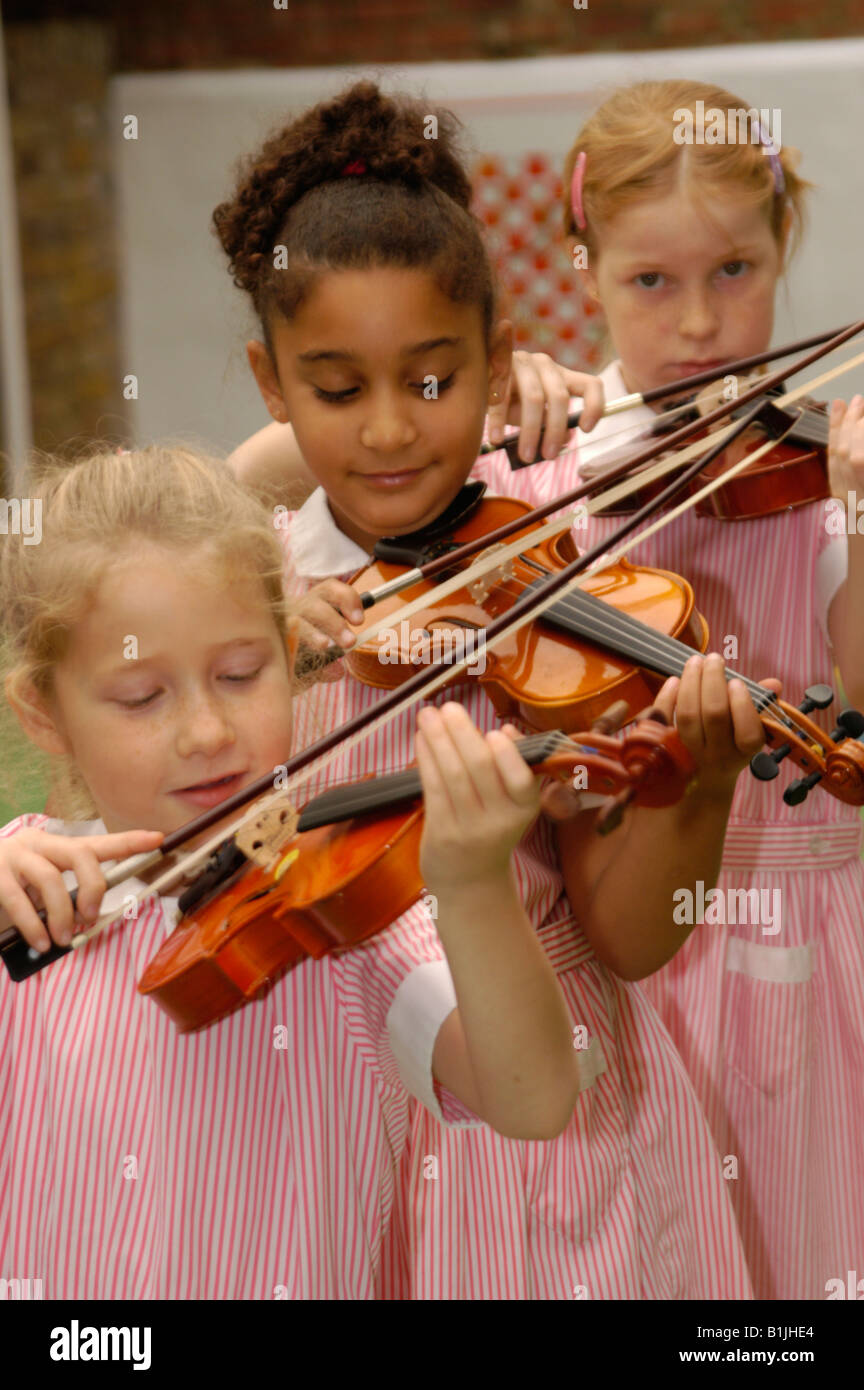 Multicultural children playing hi-res stock photography and images - Alamy