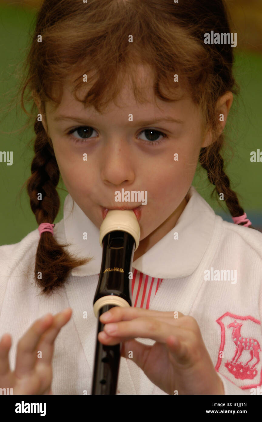 children learning music Stock Photo - Alamy