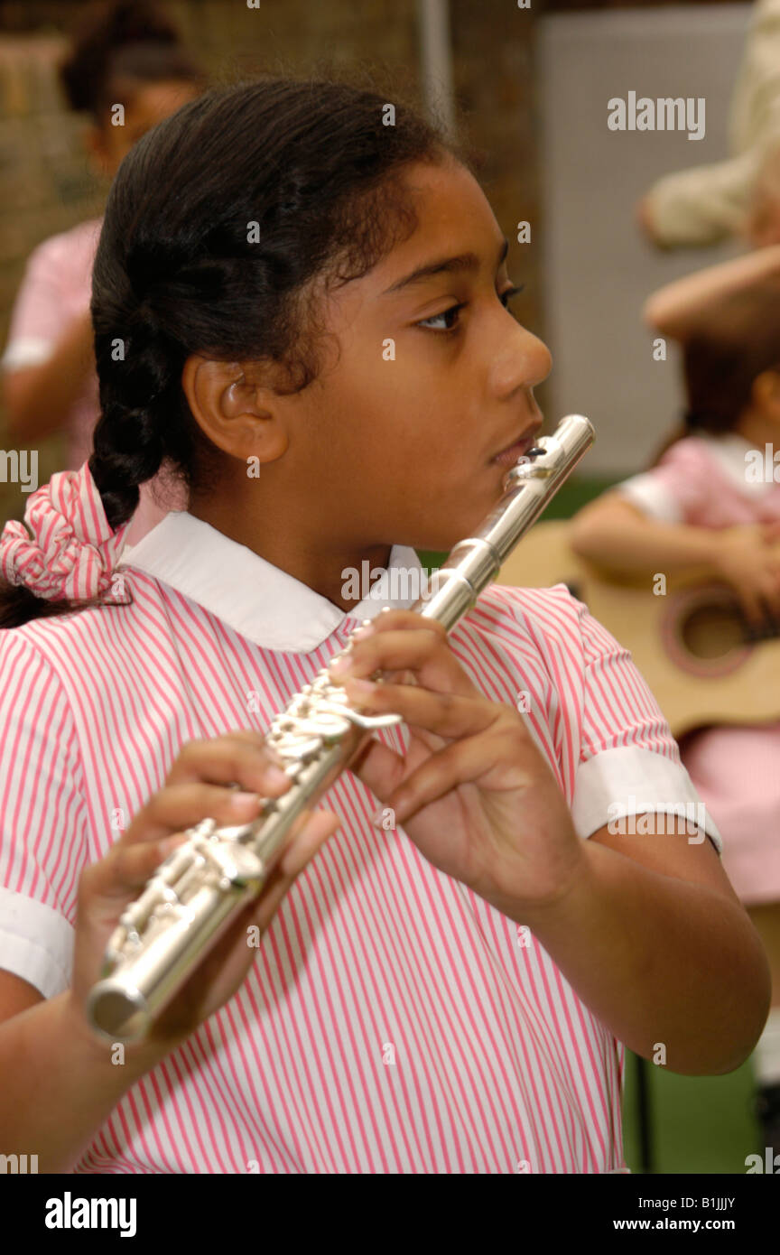children learning music Stock Photo - Alamy
