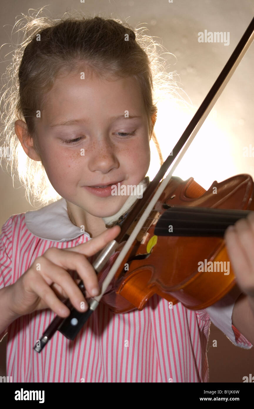 children learning music Stock Photo - Alamy