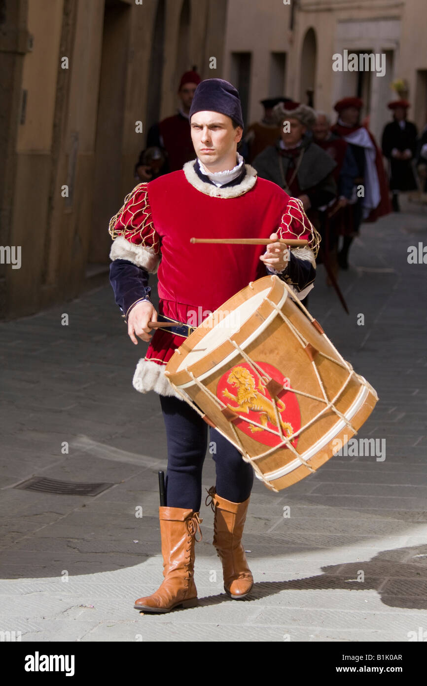 festival Balestro del Girifalco in Massa Marittima Stock Photo - Alamy