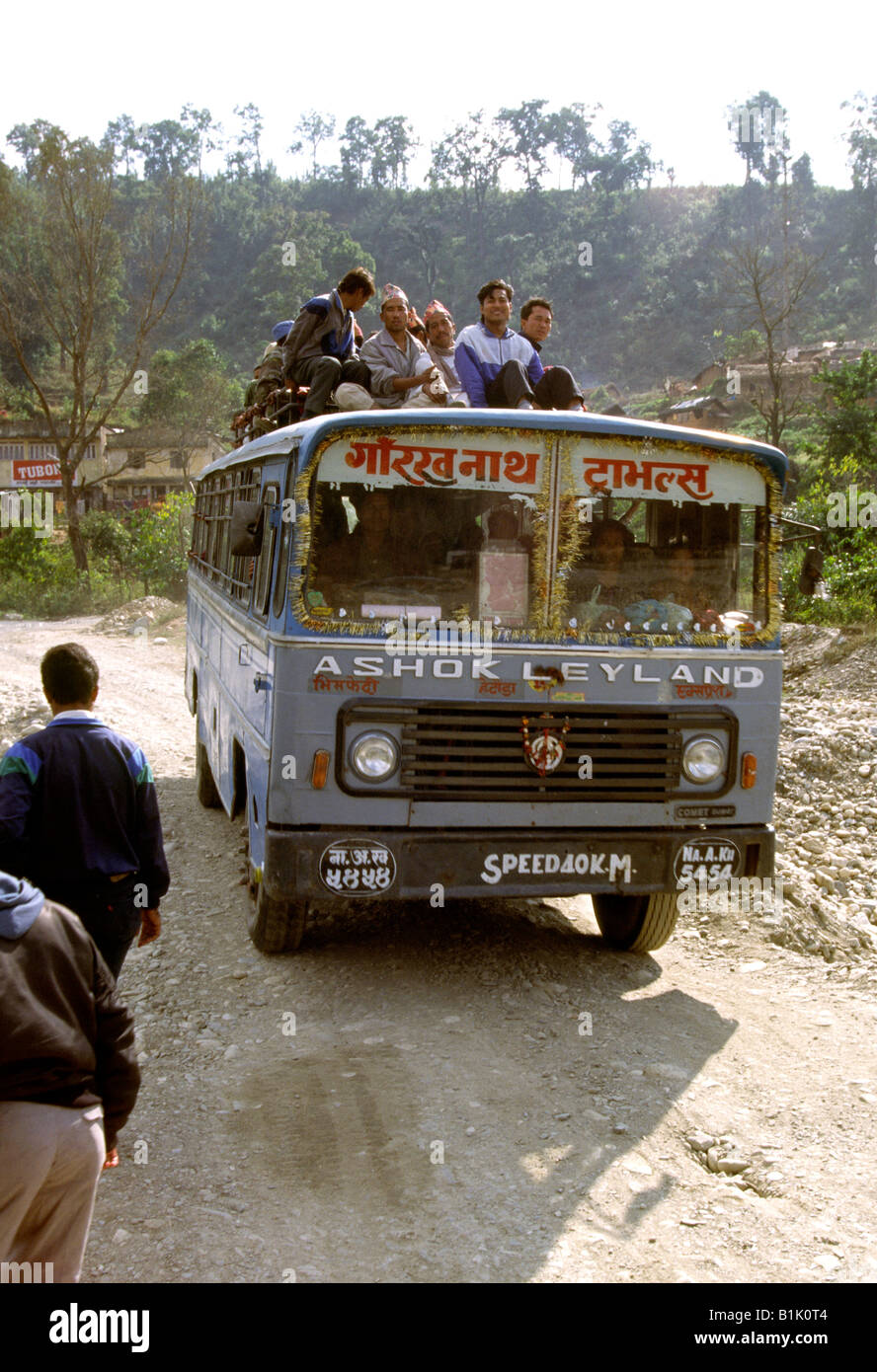 Overcrowded bus asia hi-res stock photography and images - Alamy