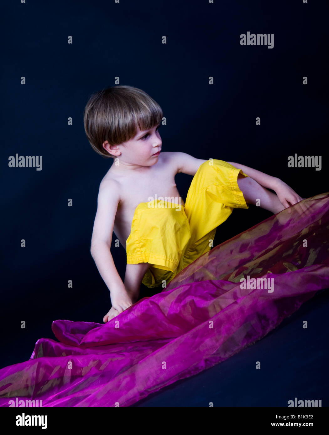 Dynamic cloth hi-res stock photography and images - Alamy