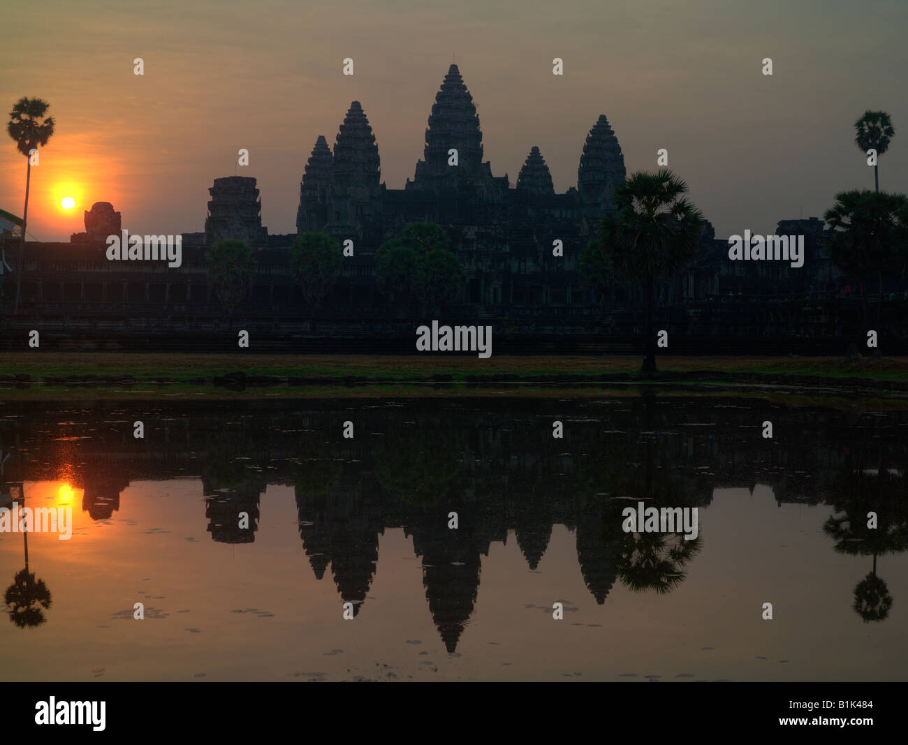 Angkor wat temple siam reap hi-res stock photography and images - Alamy