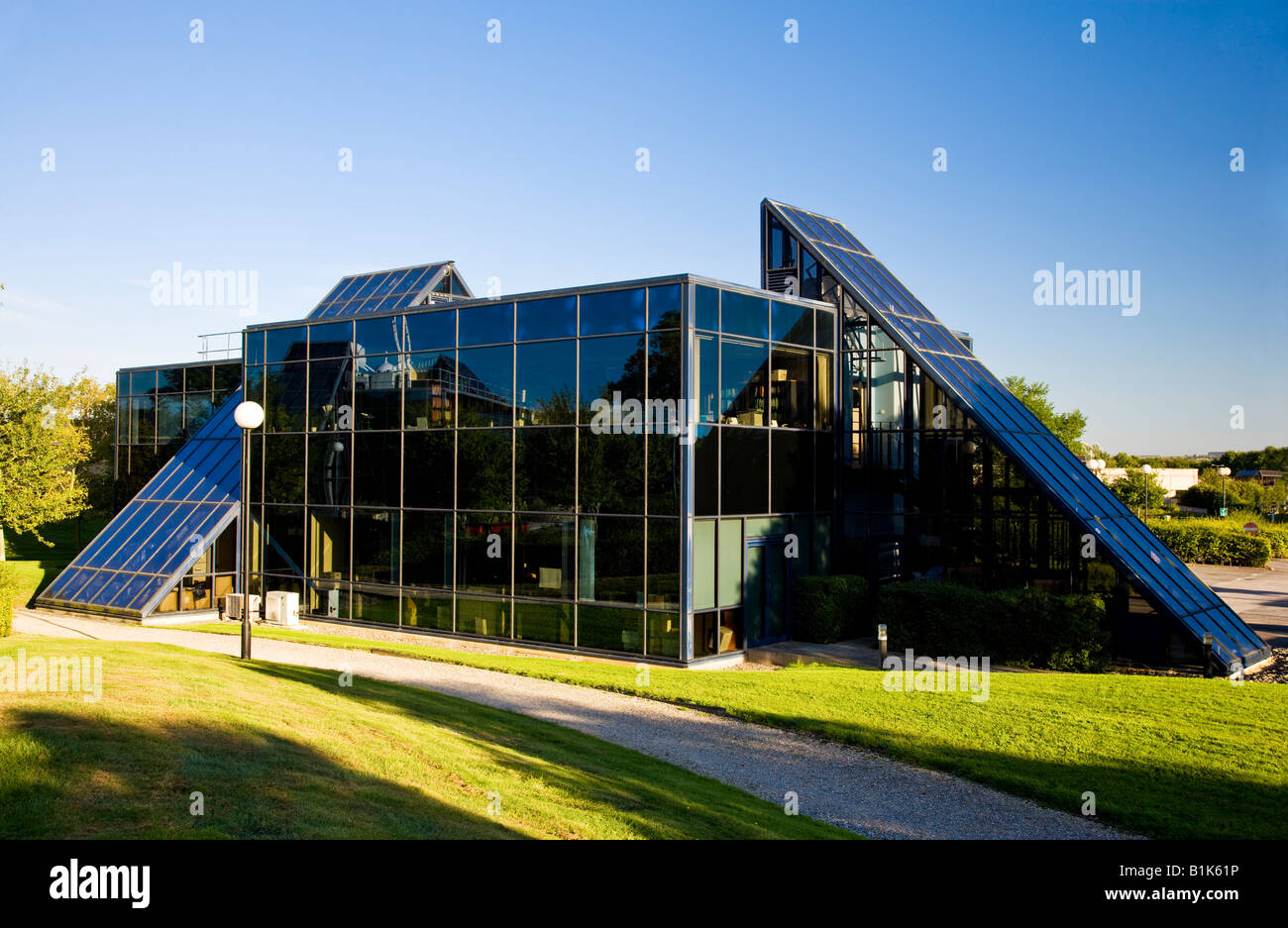 Black Glass Building Windows, Glass, Glazing A Brief History | NBS