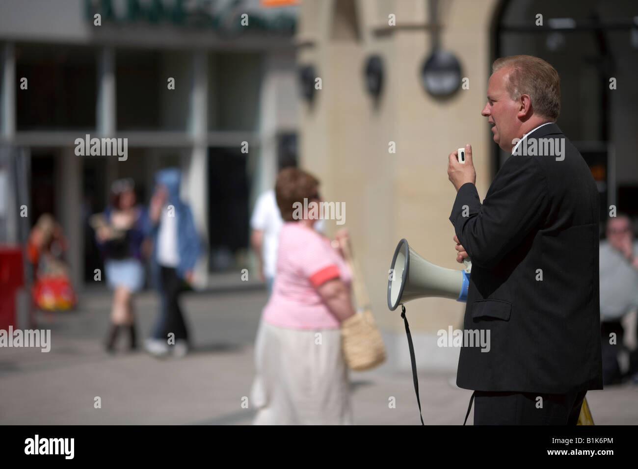 Street preacher uk hi-res stock photography and images - Alamy