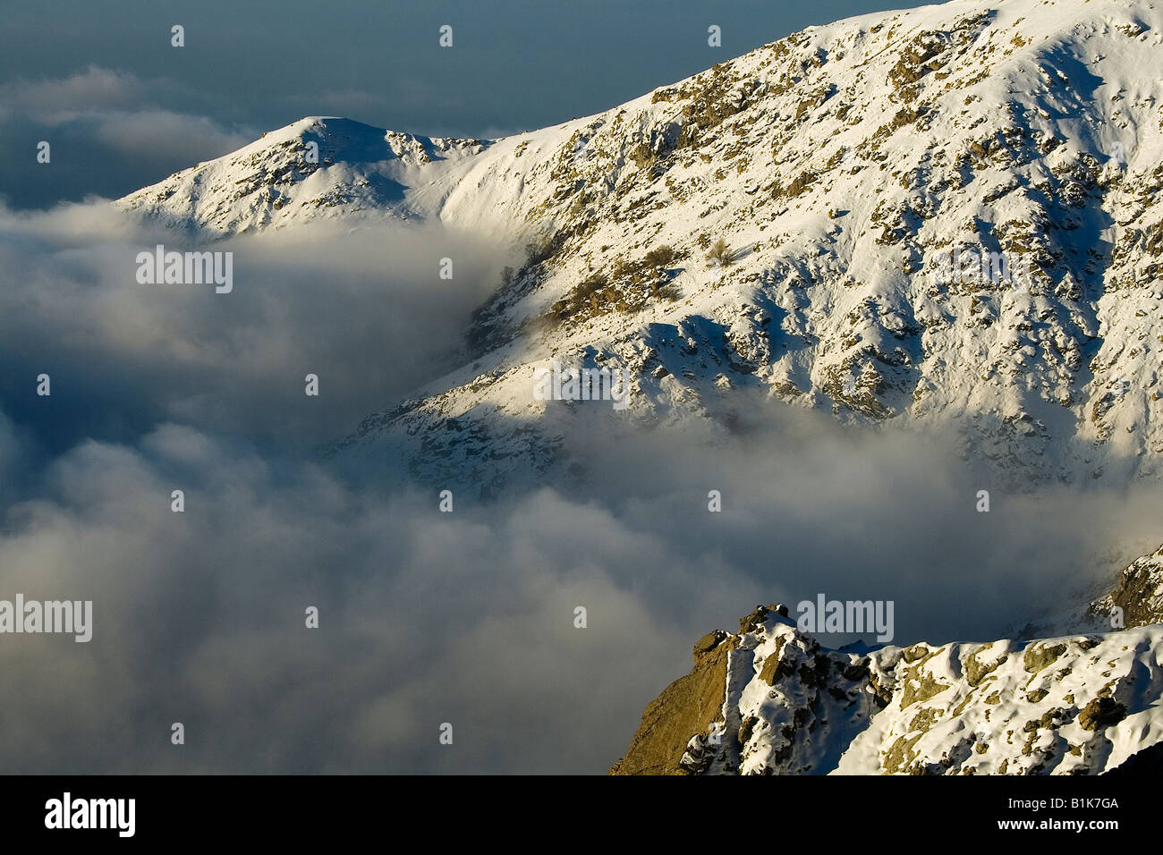 Tehran mountain range hi-res stock photography and images - Alamy