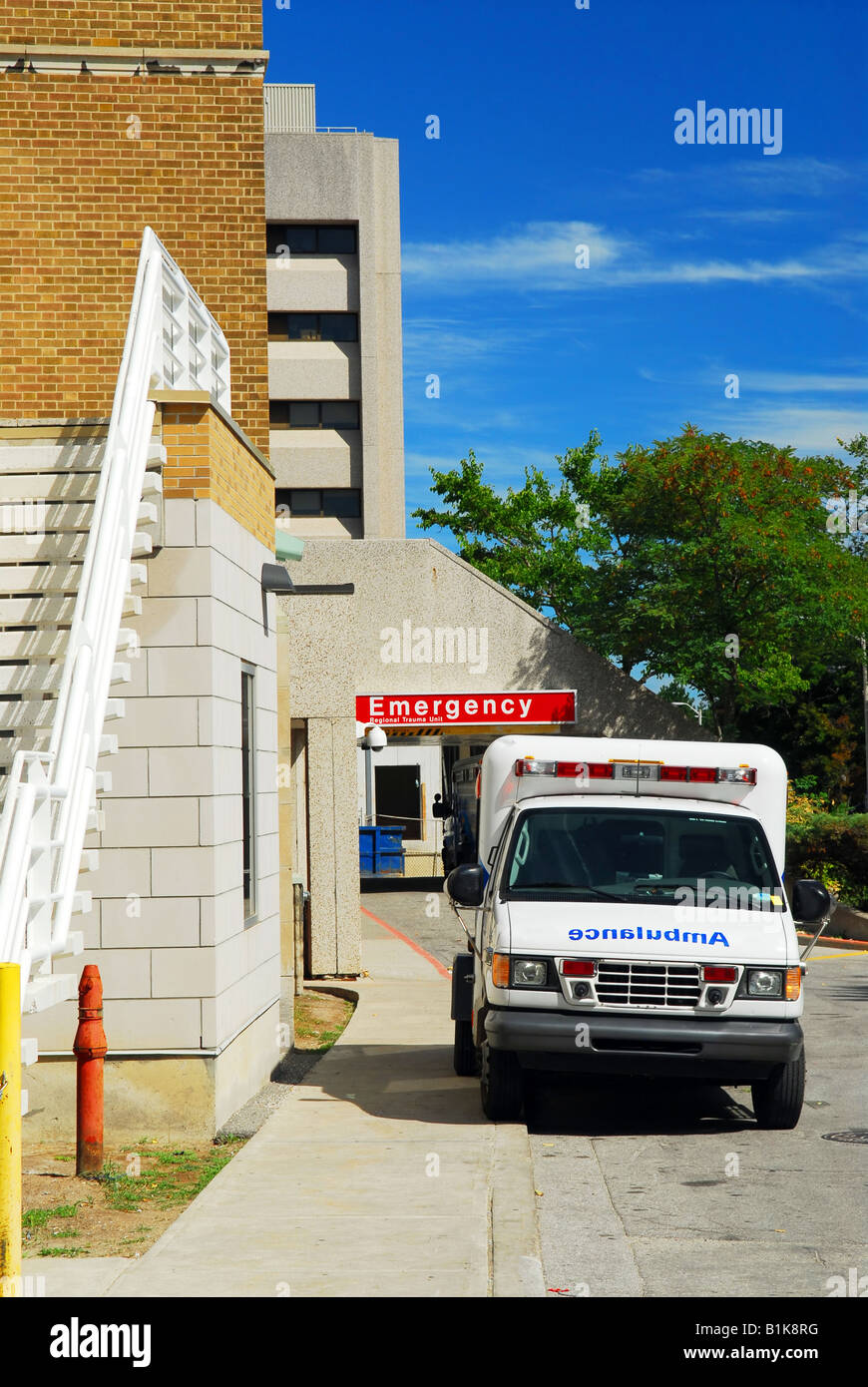 Ambulance in from of Emergency entrance of a hospital Stock Photo - Alamy