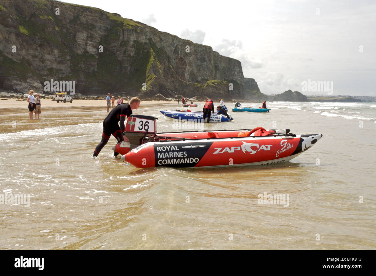 Royal marines commando hi-res stock photography and images - Alamy