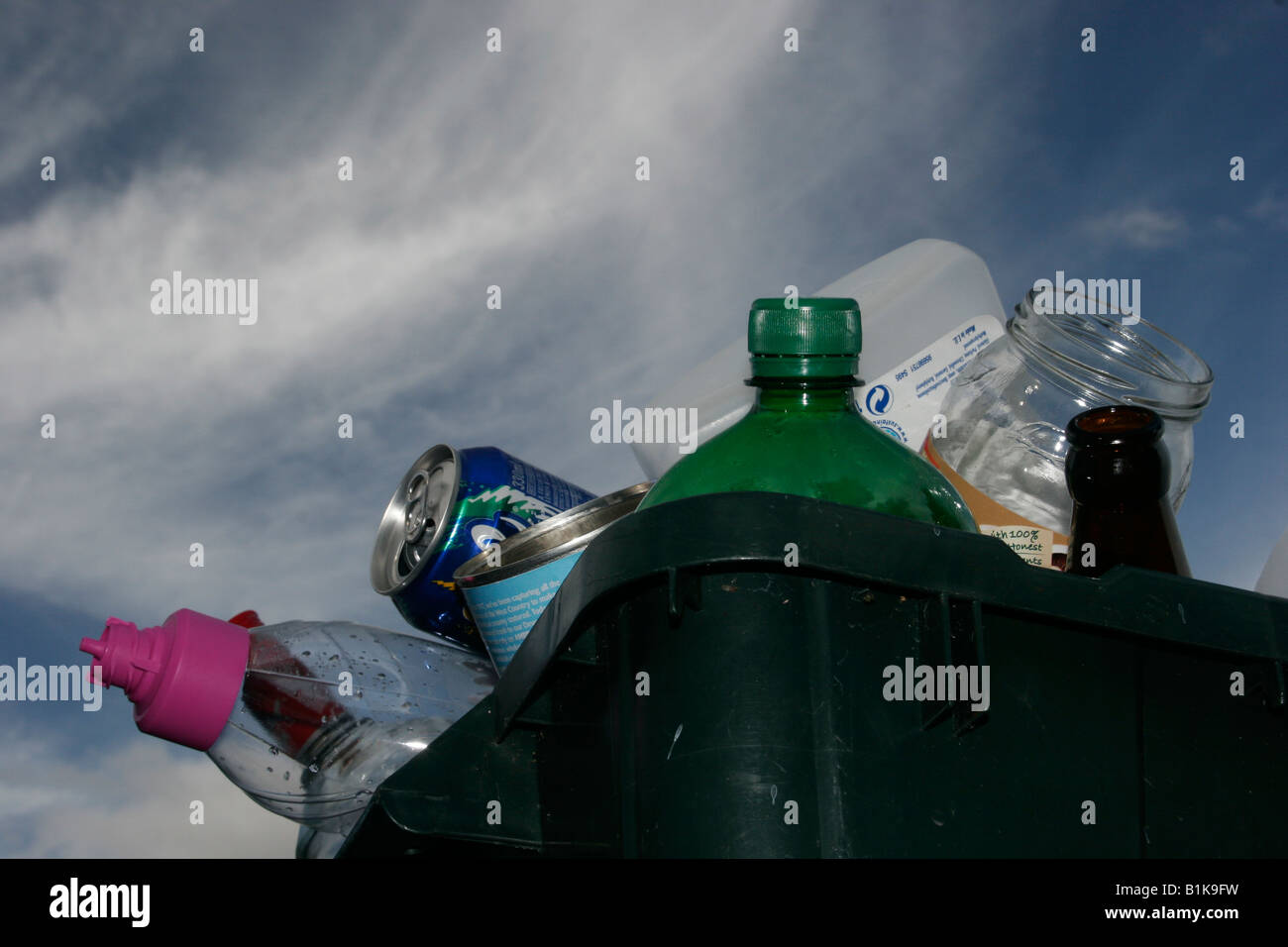 Contents of recycle bin Stock Photo - Alamy