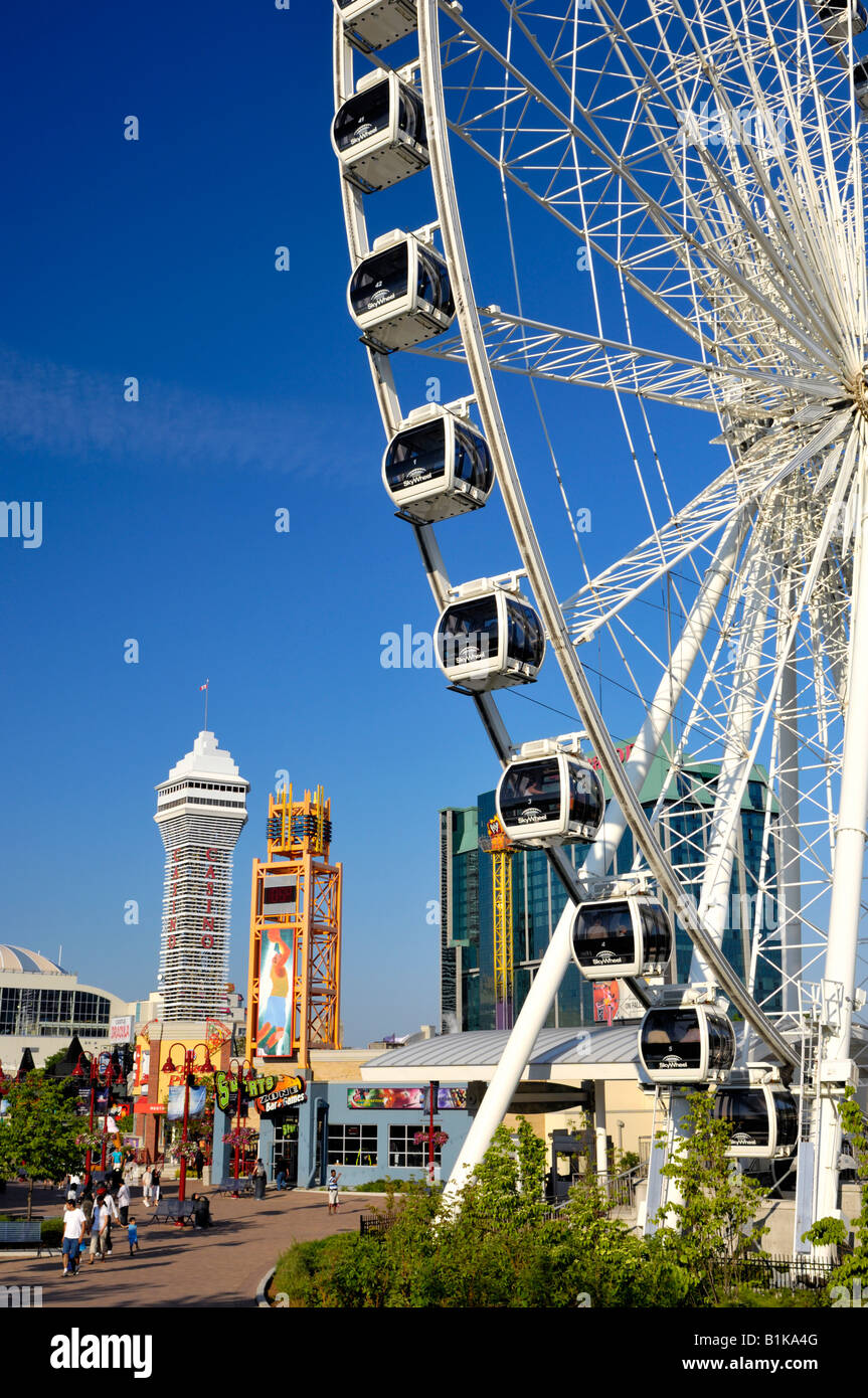 Niagara skywheel hi-res stock photography and images - Alamy