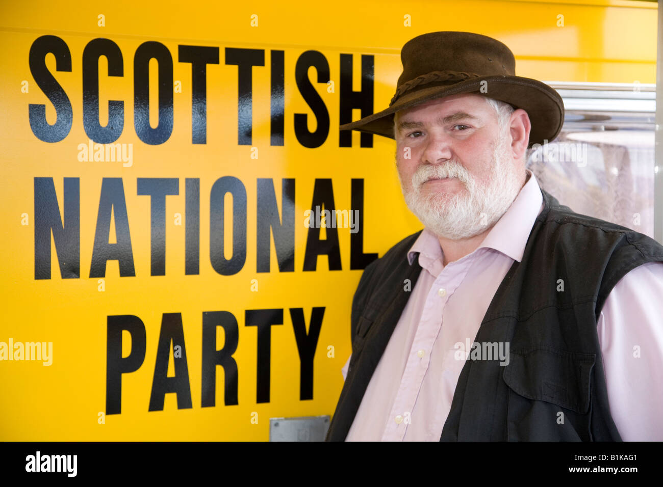 Snp logo hi-res stock photography and images - Alamy