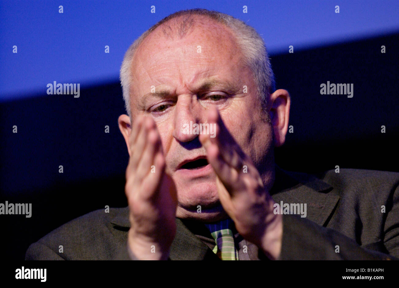 John bird, big issue hi-res stock photography and images - Alamy