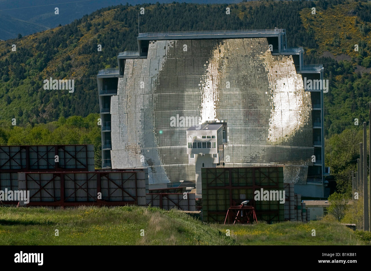 Solar furnace of odeillo font romeu hi-res stock photography and images ...