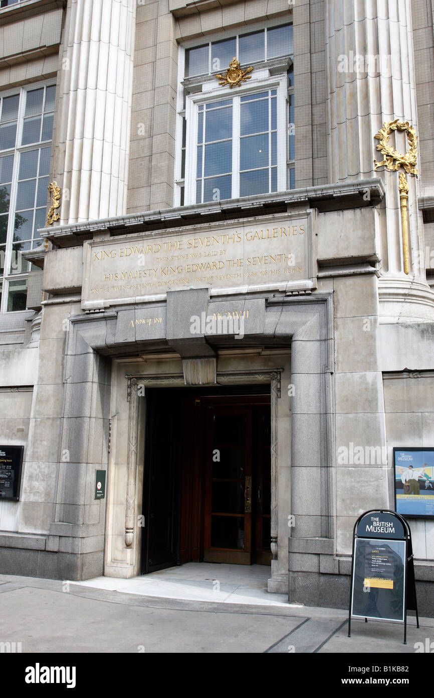 montague place entrance of the british museum london uk Stock Photo - Alamy