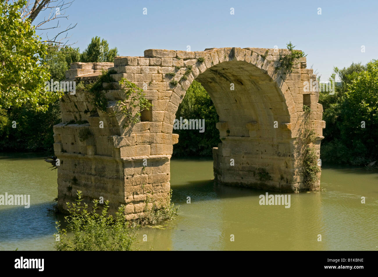 Remains of Roman bridge, Arles, France Stock Photo - Alamy