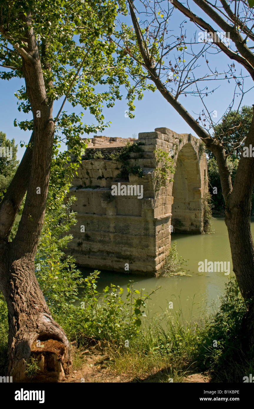 Remains of Roman bridge, Arles, France Stock Photo - Alamy