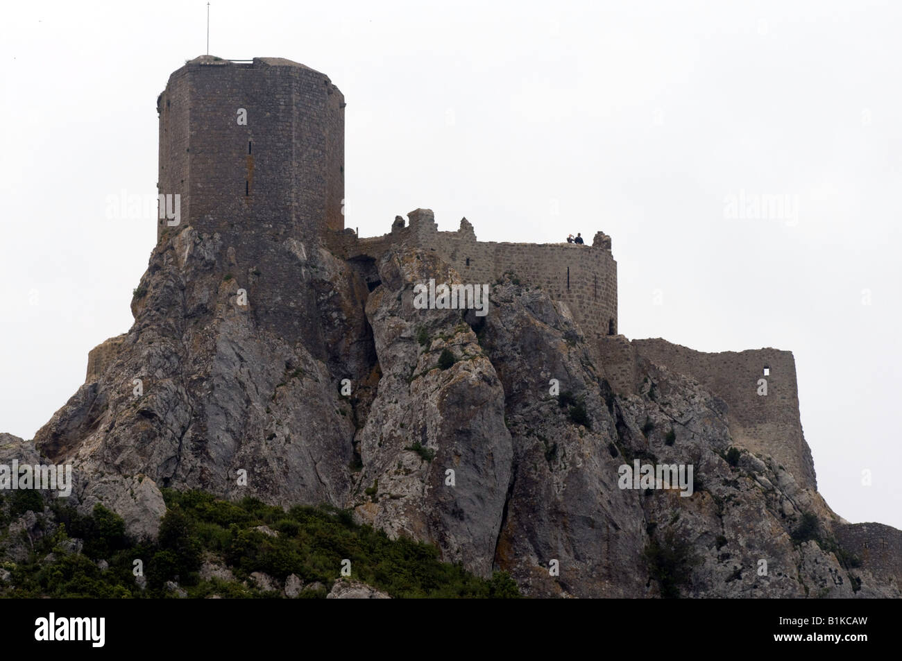 Cathar stronghold of Chateau Queribus, France Stock Photo - Alamy