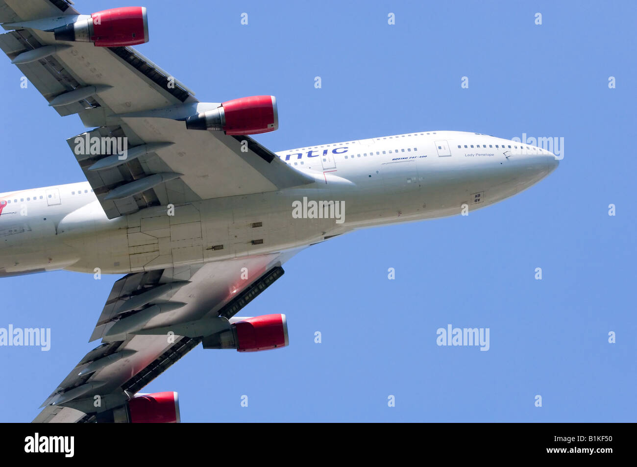 747 wing flaps hi-res stock photography and images - Alamy