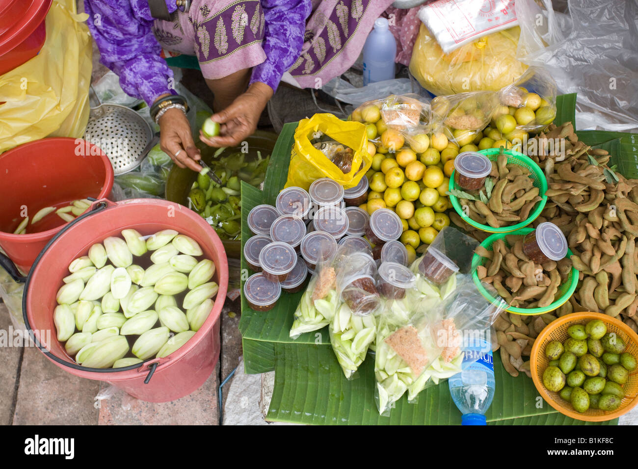Thai food street hawker Bangkok Stock Photo - Alamy
