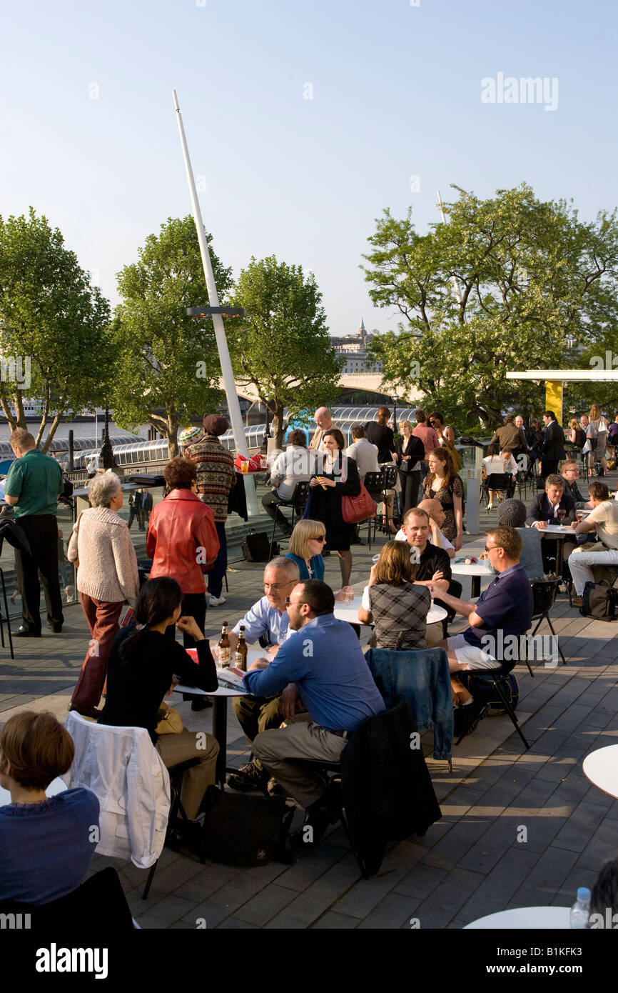 Binge hall hi-res stock photography and images - Alamy