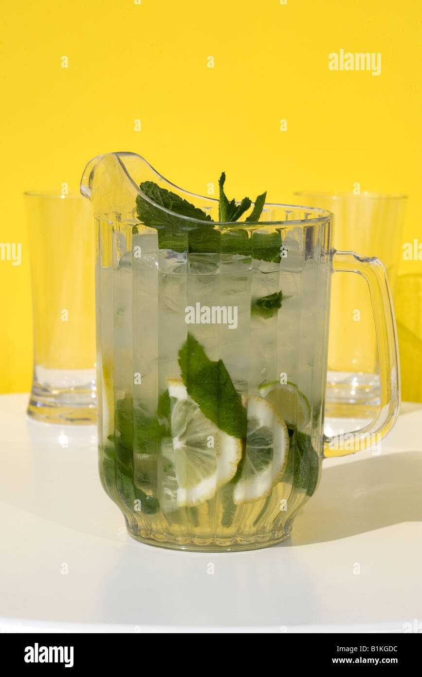 Binge hall hi-res stock photography and images - Alamy