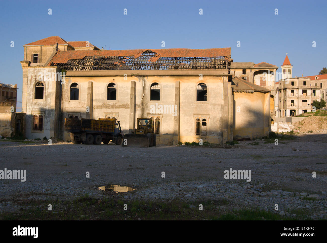 Ruined synagogue in Beirut Stock Photo - Alamy
