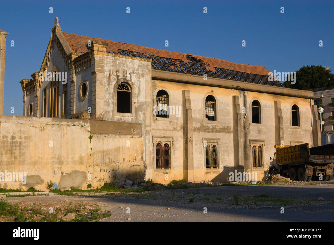 Ruined synagogue in Beirut Stock Photo - Alamy