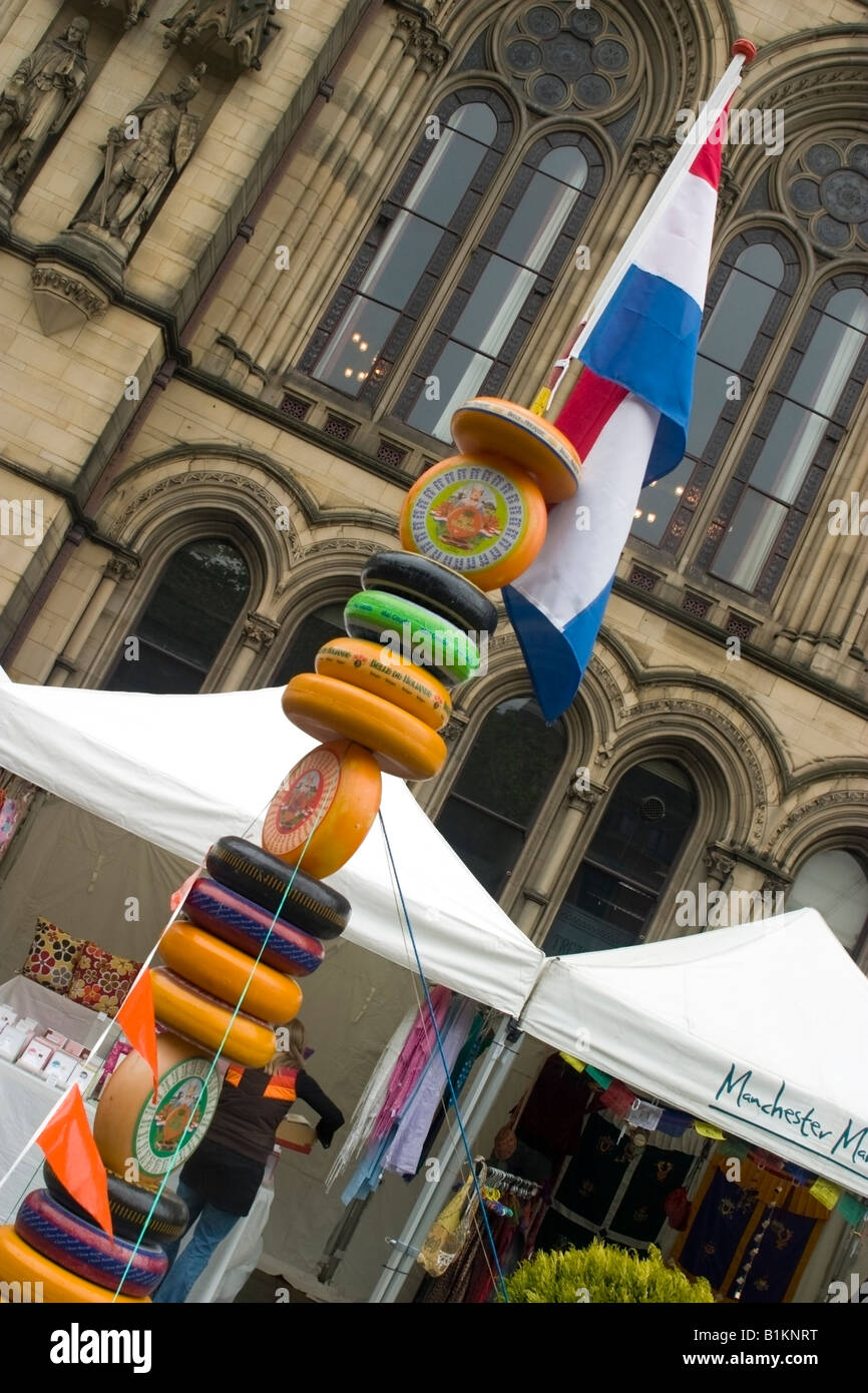 Market square cheese hi-res stock photography and images - Alamy