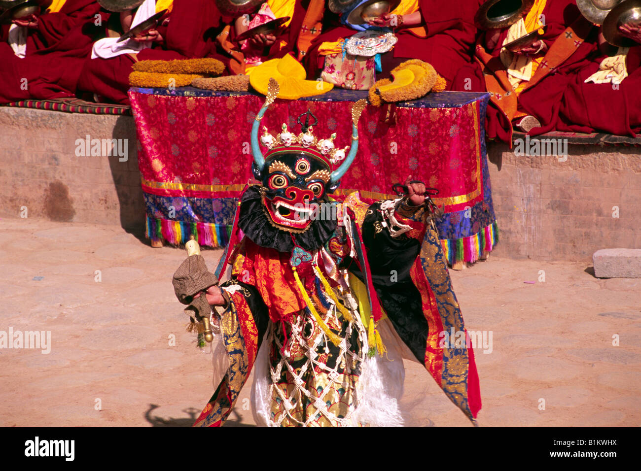 Losar dance hi-res stock photography and images - Alamy