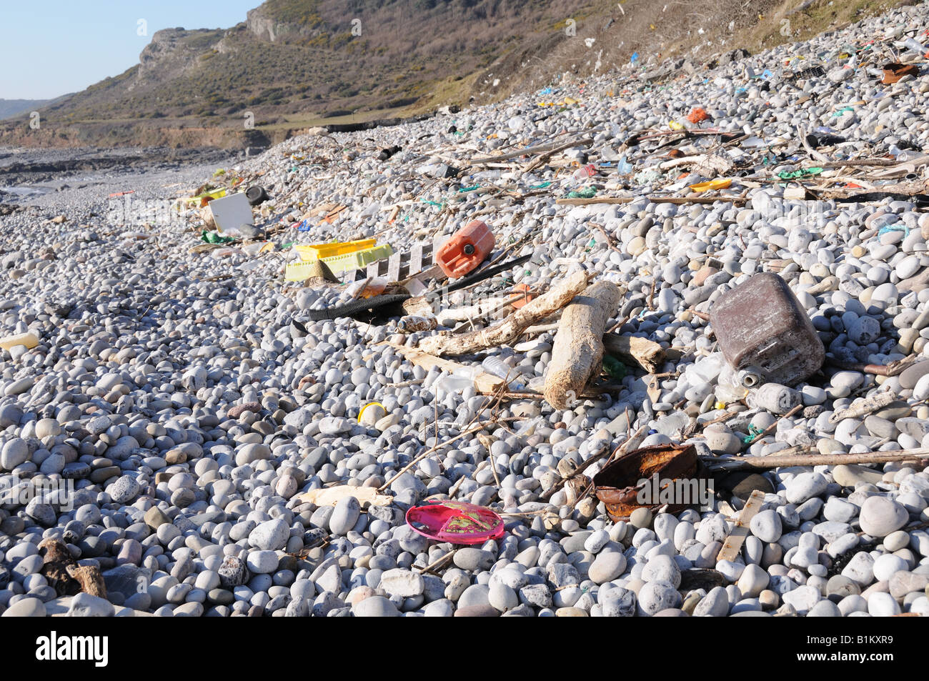 Plastic pollution beach wales hi-res stock photography and images - Alamy