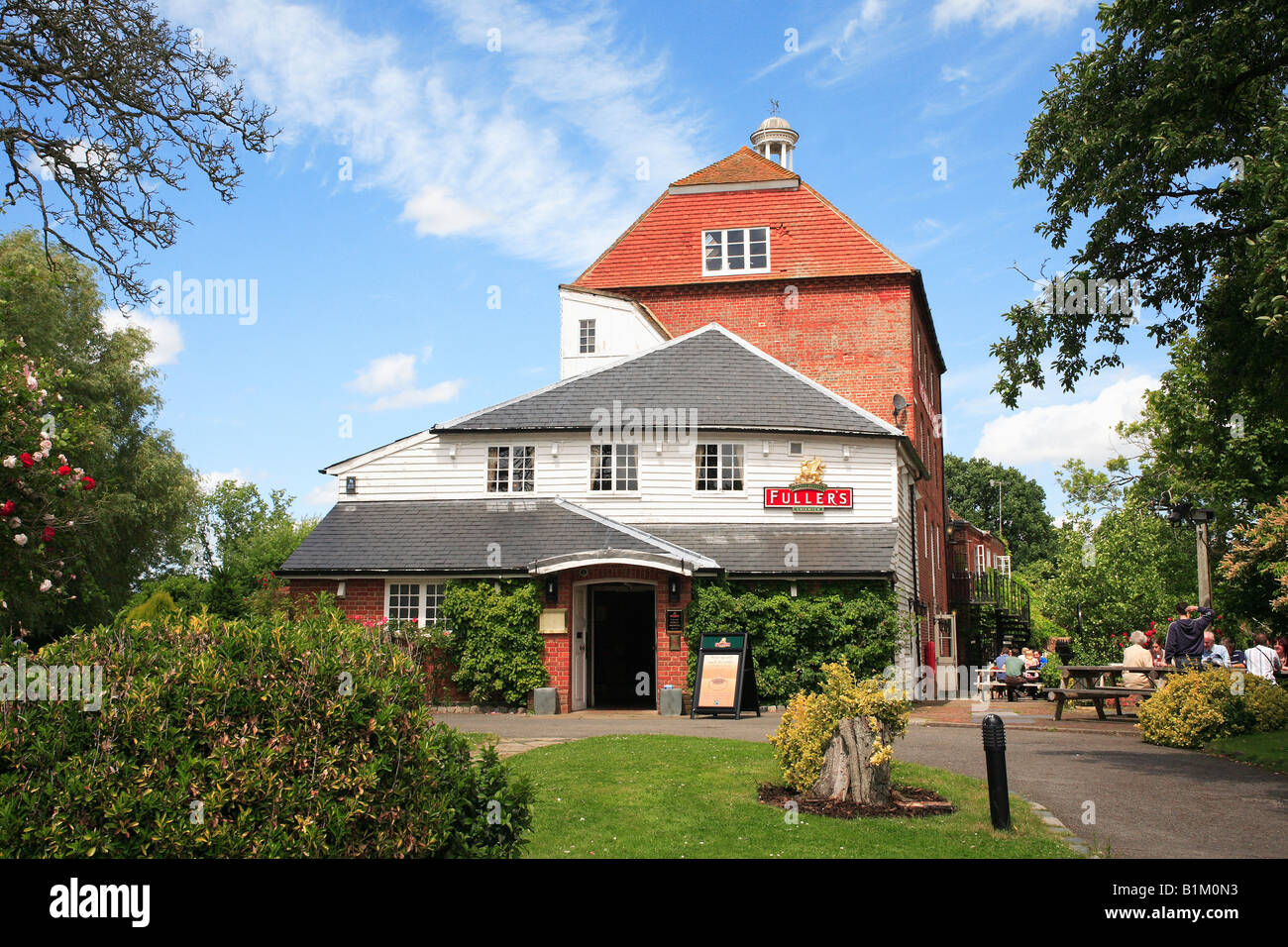 Elstead hi-res stock photography and images - Alamy
