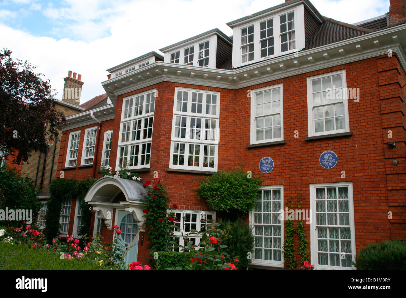 Sigmund Freud's house, Hampstead, London Stock Photo - Alamy