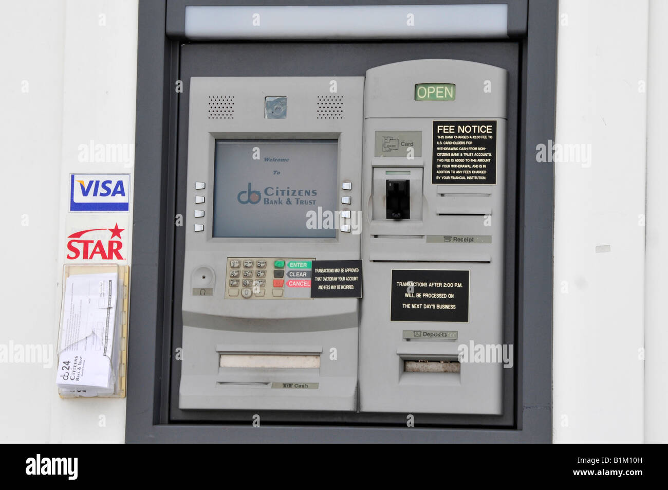 Money withdrawl hi-res stock photography and images - Alamy