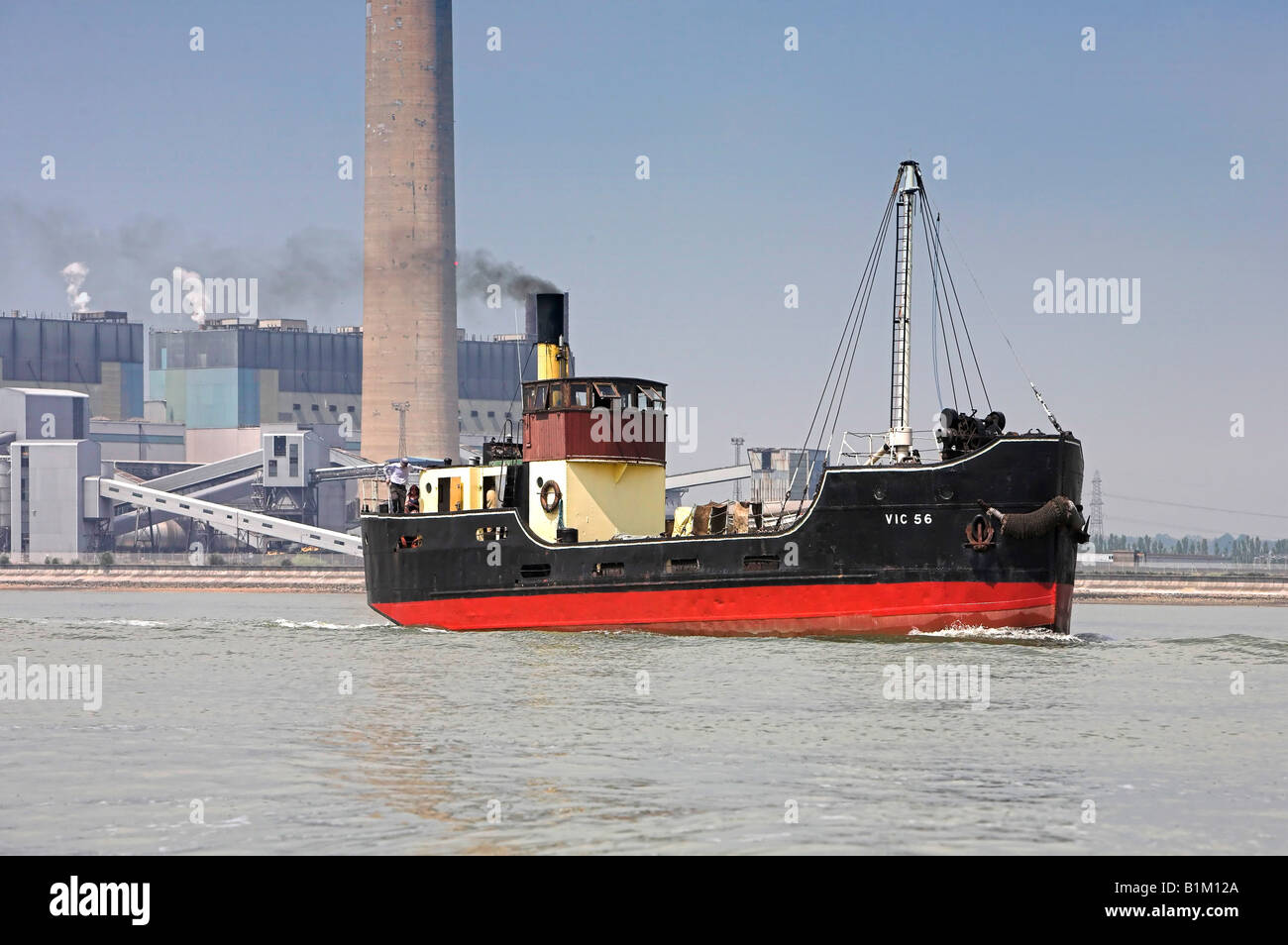 VIc 56 steam powered coaster vessel and power station on the River ...