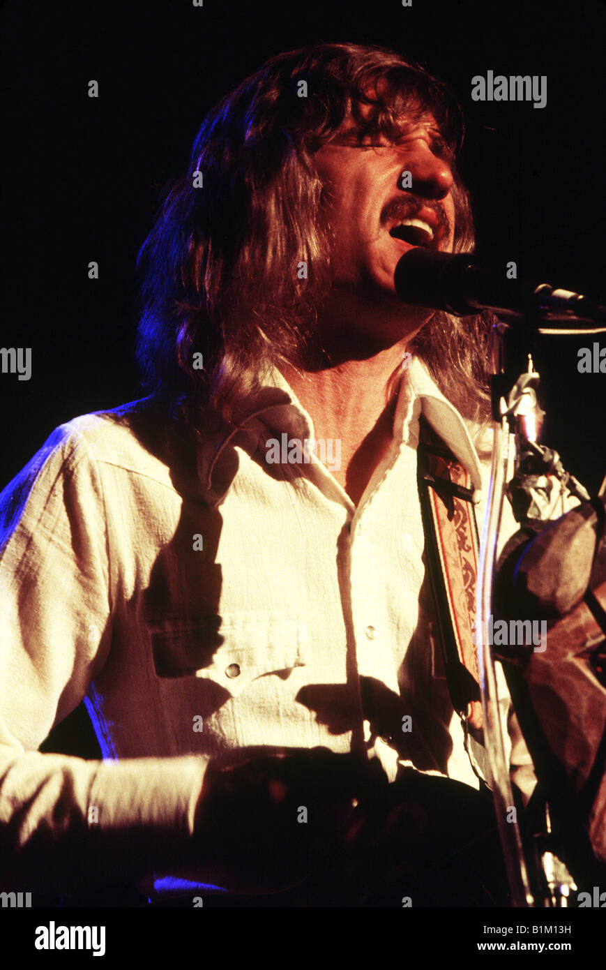 Joe walsh 1970s hi-res stock photography and images - Alamy