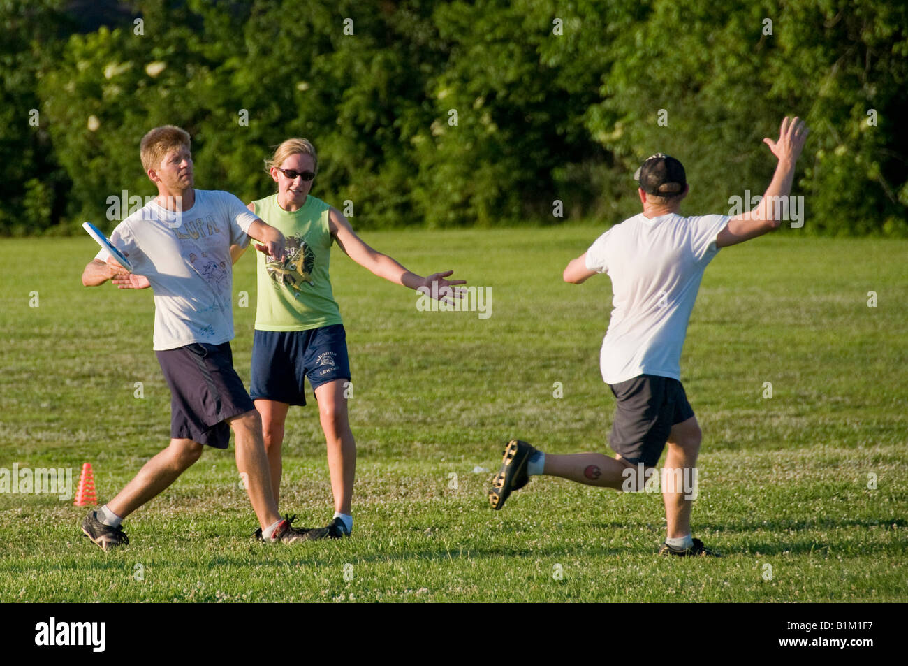 Ultimate Frisbee Match High Resolution Stock Photography and Images - Alamy