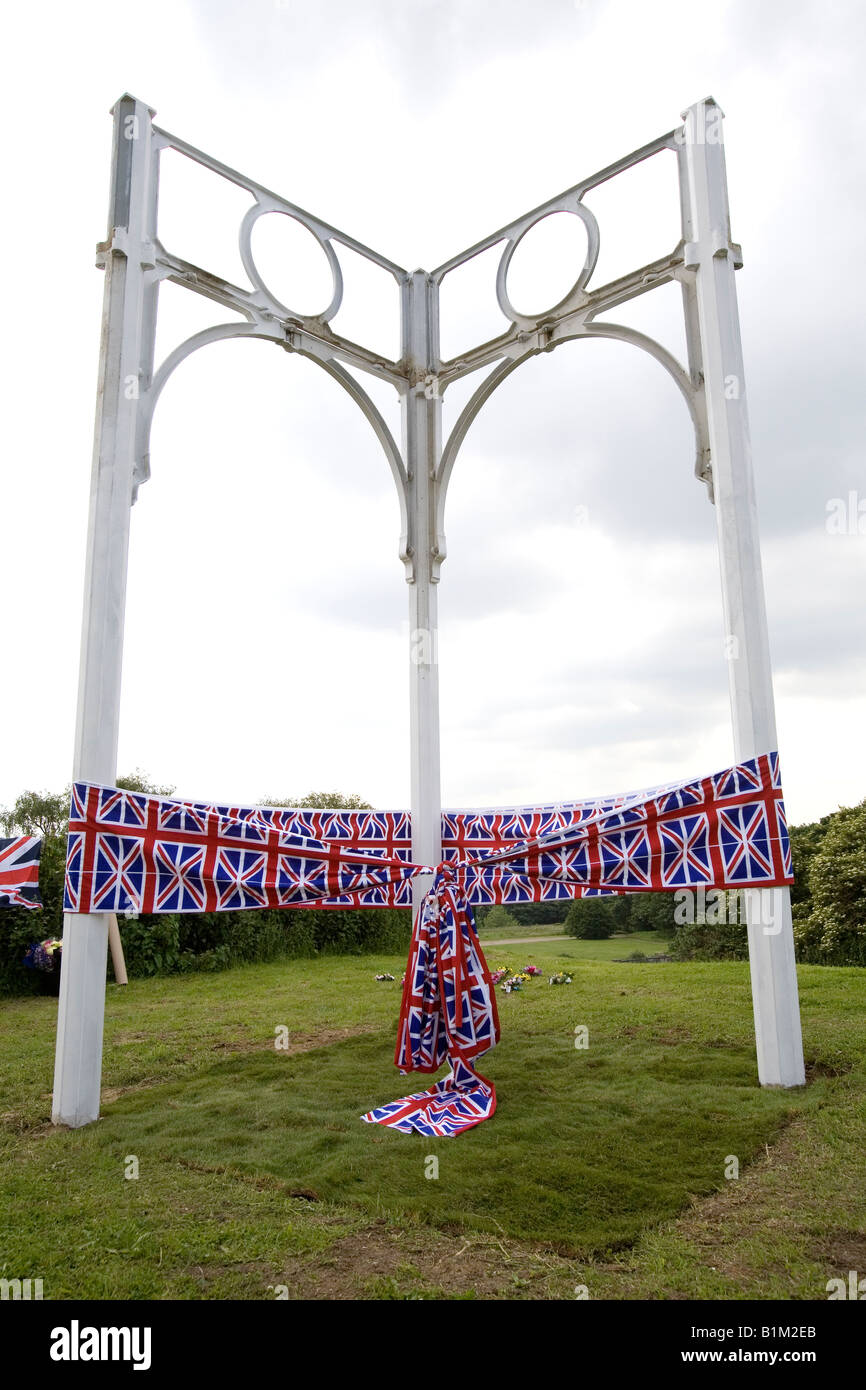 A section of the original Crystal Palace at its unveiling in Crystal ...